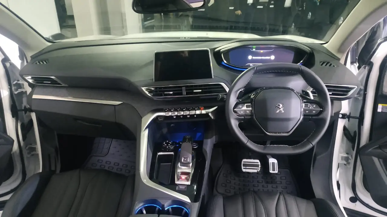 Mengenal i-Cockpit, Desain Kabin Mobil Masa Depan Peugeot - Otomotif ...