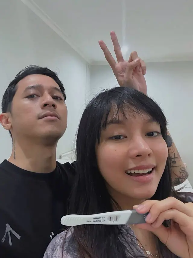 Irene Agustine Emosional Dikait-kaitkan dengan Kehamilan Erika Carlina ...