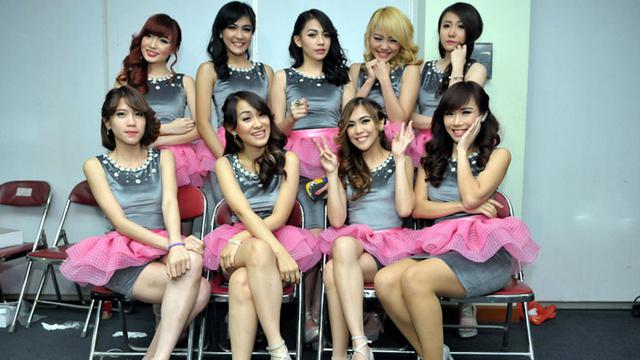 Begini Personel Cherrybelle Habiskan Waktu di Salon - ShowBiz Liputan6.com