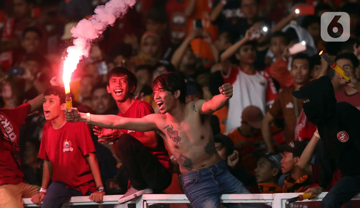 FOTO: HUT ke-91 Persija, SUGBK Membara - Foto Liputan6.com