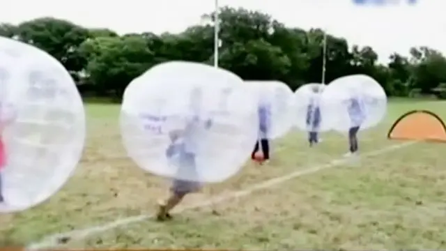 Serunya Main Bubble Ball Tanpa Khawatir Cedera - Global Liputan6.com