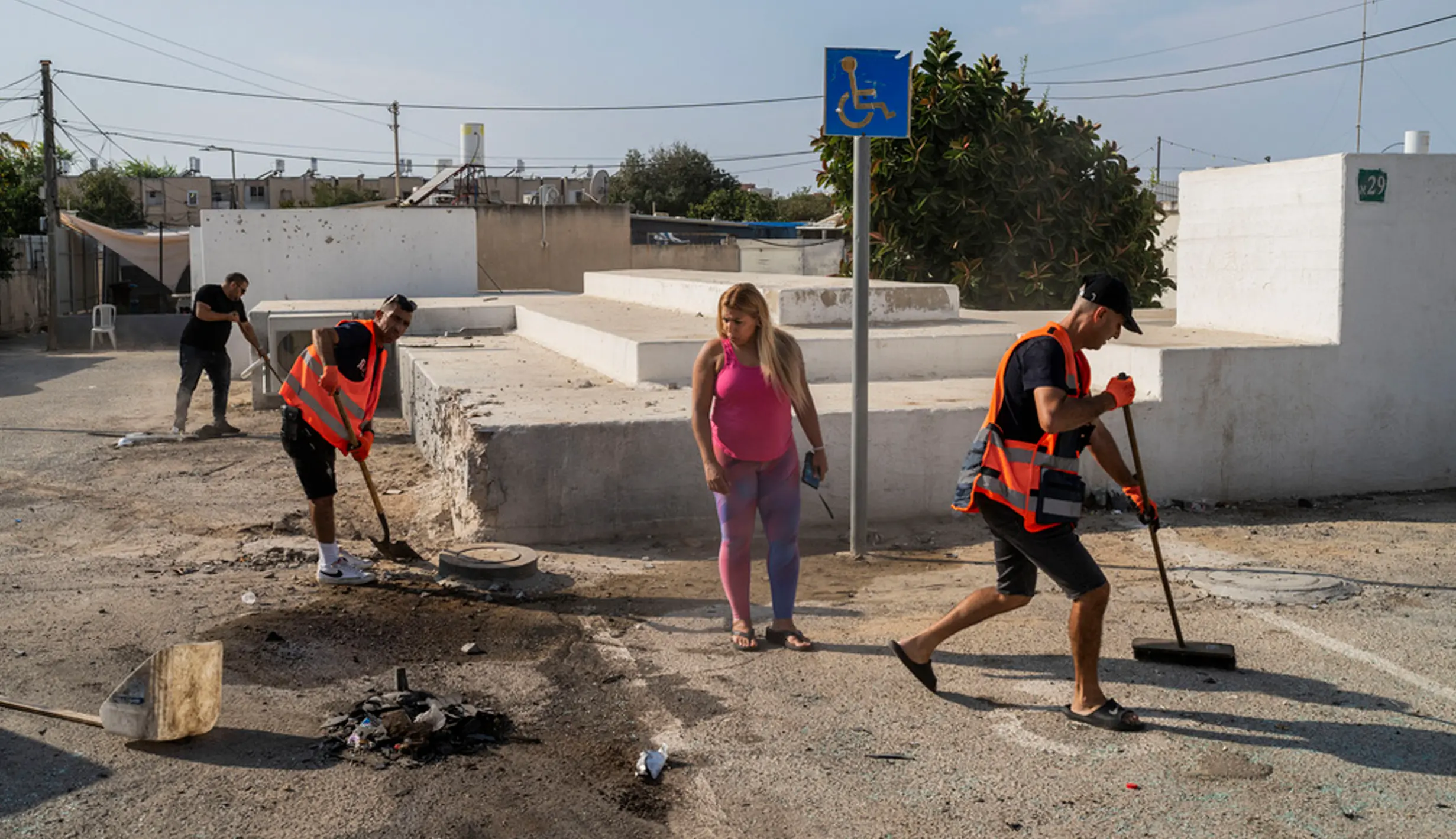 Melihat Tempat Berlindung Warga Israel dari Serangan Roket Hamas - Foto ...