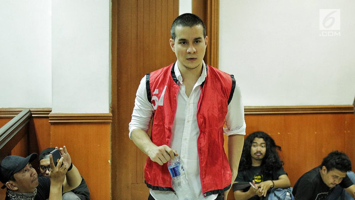 Pengacara Khawatir Steve Emmanuel Bunuh Diri di Penjara - ShowBiz ...