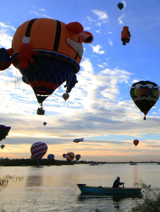 FOTO: 200 Balon Udara Berterbangan di Langit Meksiko - Foto Liputan6.com