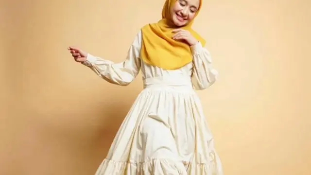 Intip 7 Inspirasi OOTD Syar'i dan Stylish Kekinian ala Selebritis ...