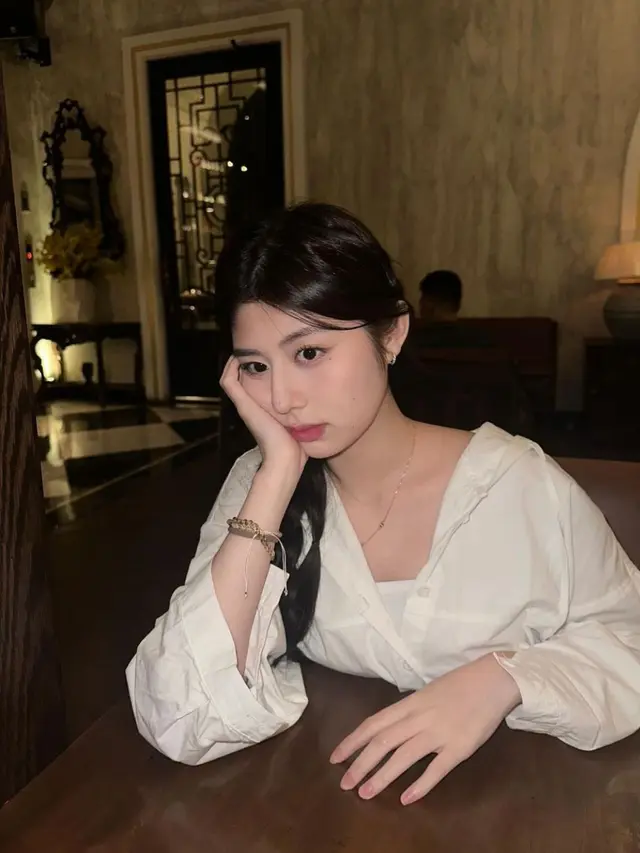 Jadi BA Esports Asal Samarinda, Intip 8 Potret Memukau Lydia ONIC ...