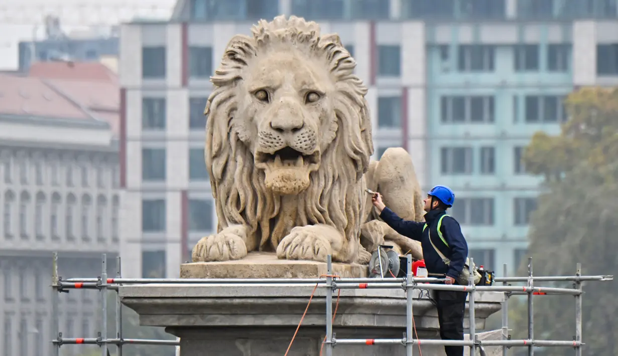 Penampakan Patung Singa dari 850 Ribu Keping LEGO - Foto Liputan6.com