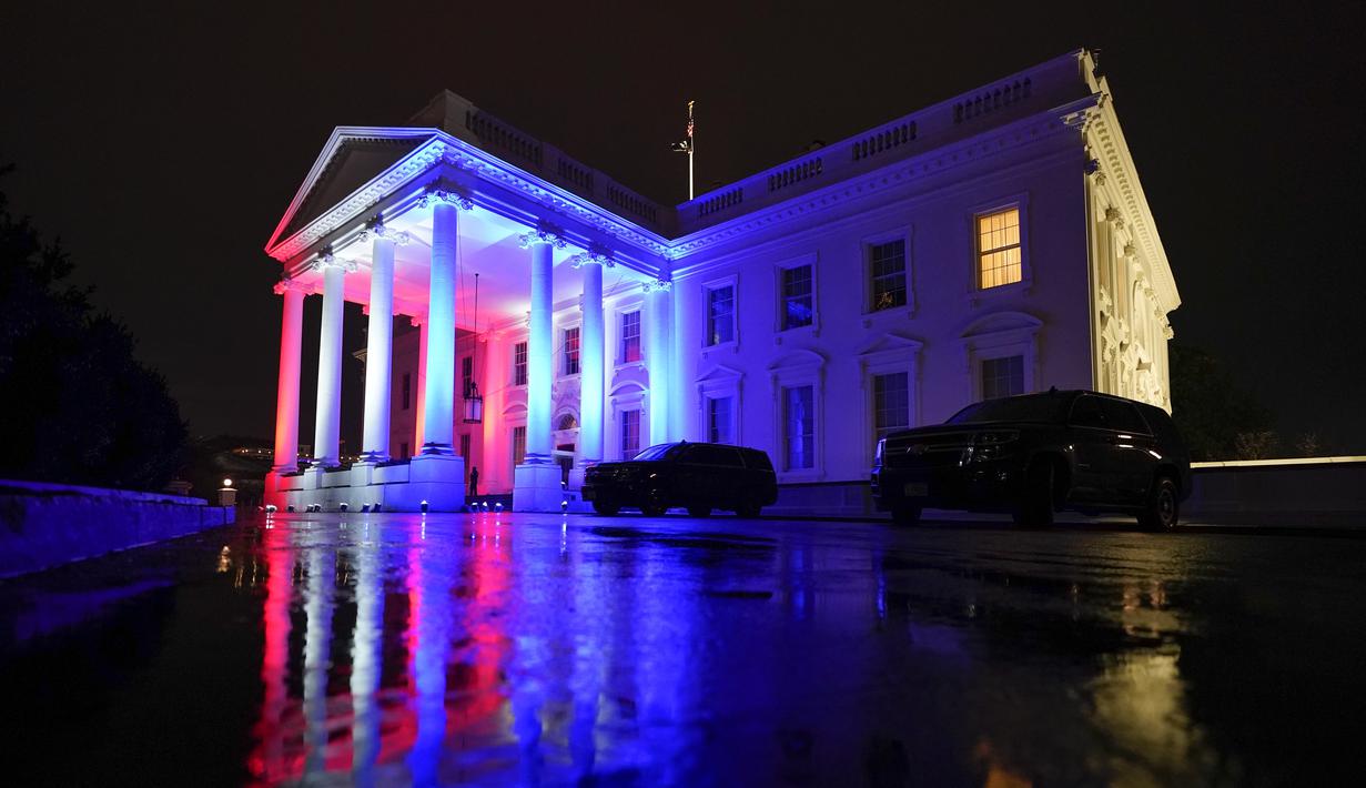 FOTO: Gedung Putih Berubah Warna untuk Olimpiade Beijing 2022