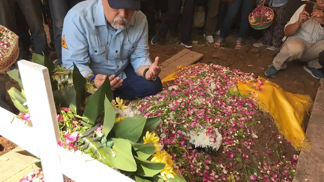 Rudy Badil Dimakamkan, Indro Warkop: Selamat Istirahat Saudaraku ...