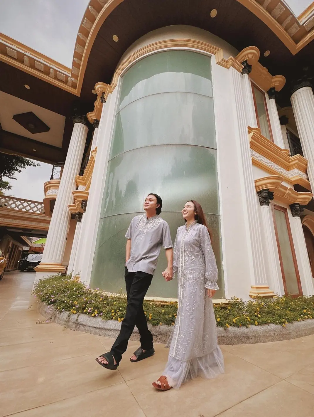 Resmi Bertunangan, Intip 6 Potret Romantis Rizky Febian dan Mahalini - Foto Liputan6.com