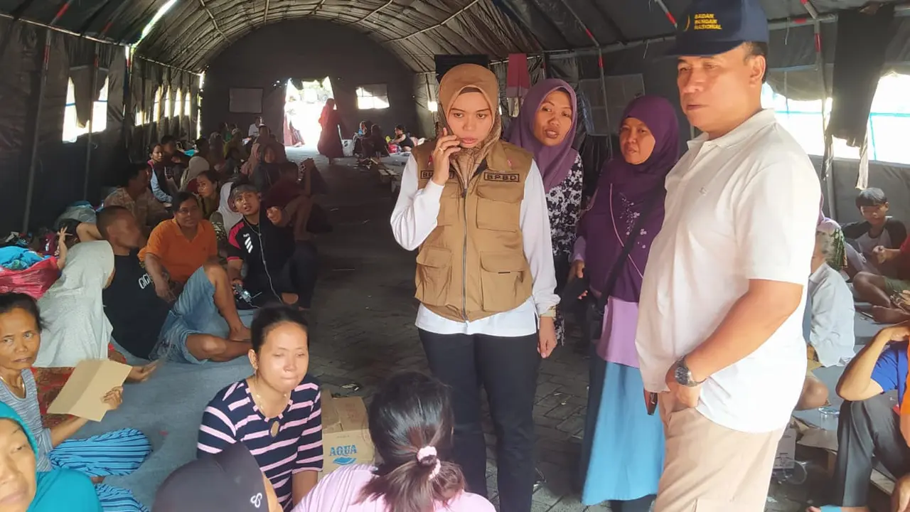 Banjir Demak Makin Meluas, Ribuan Warga Dievakuasi ke Kudus - Regional Liputan6.com