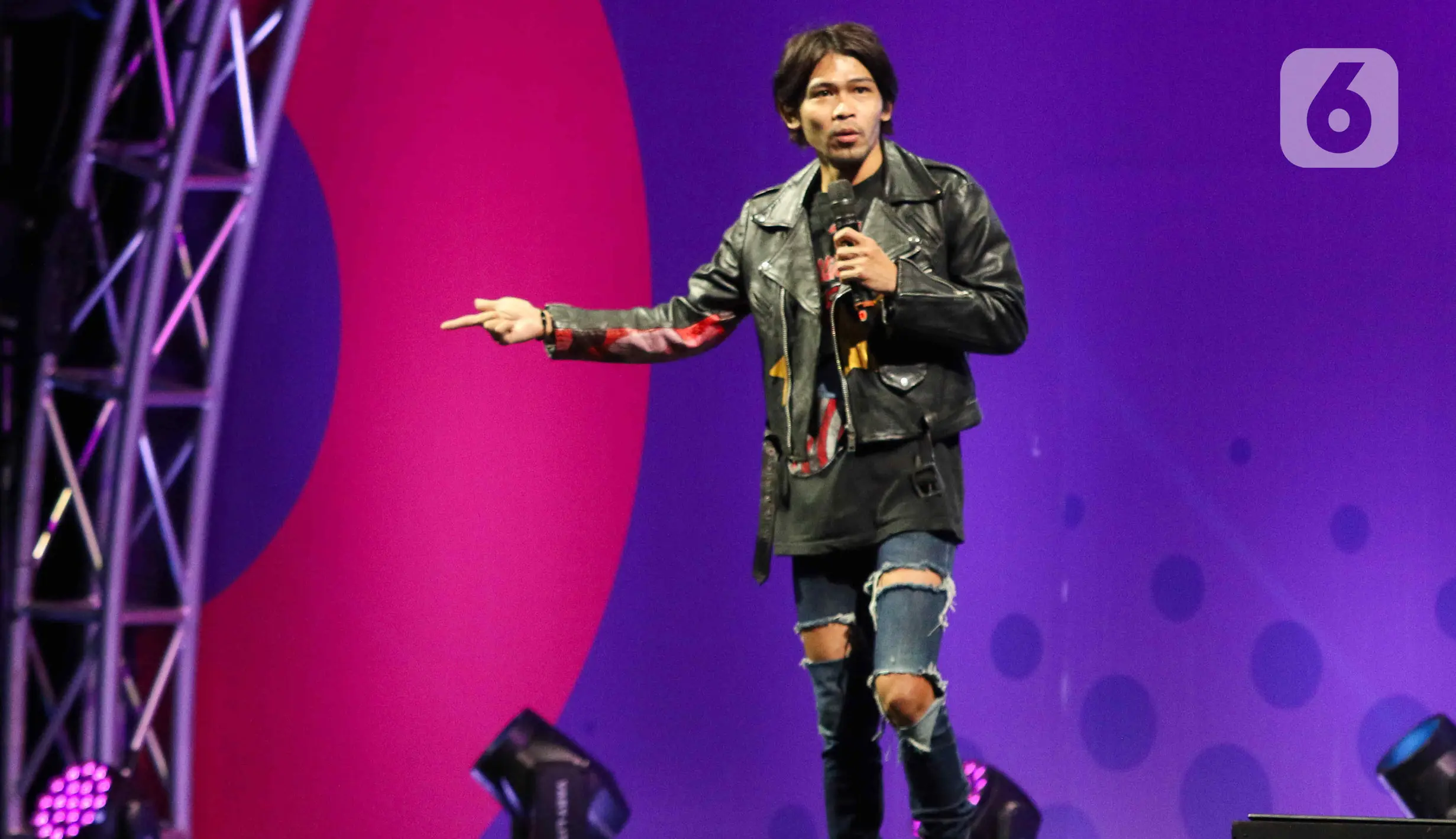 Indra Frimawan Ramaikan Hari Pertama JICOMFEST 2023 - Foto Liputan6.com