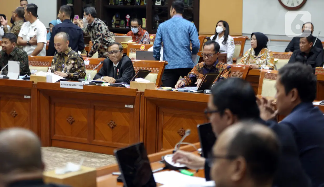 Mahfud MD dan Komisi III DPR Bahas Transaksi Mencurigakan Rp 349 Triliun di Kemenkeu - Foto ...