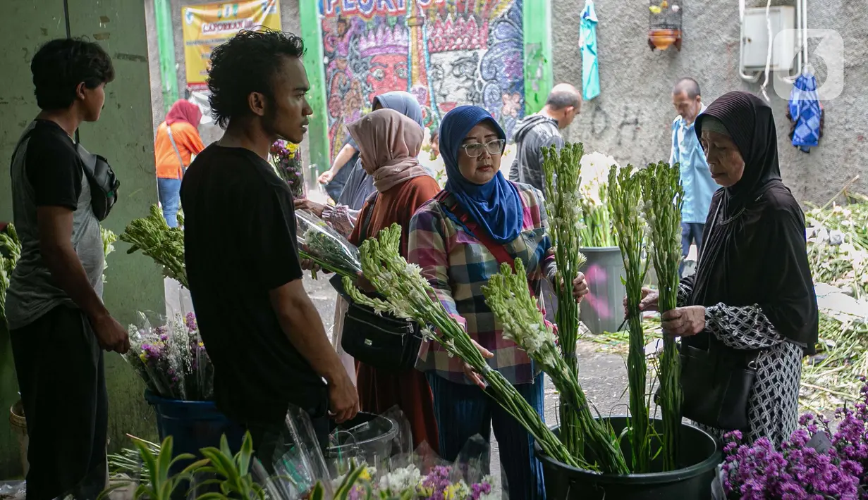 Sehari Jelang Idul Fitri 1445 H, Pasar Bunga Rawa Belong Ramai ...