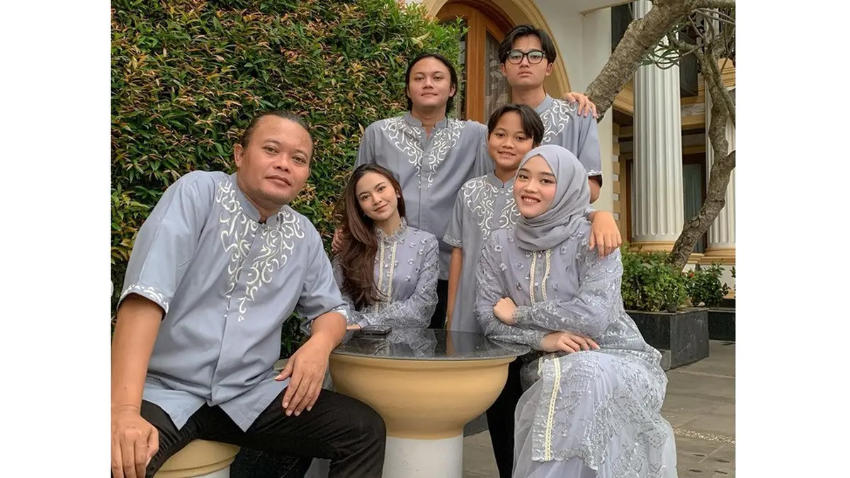 Artikel Rizky Febian dan Mahalini Raharja Hari Ini - Artikel Terbaru ...