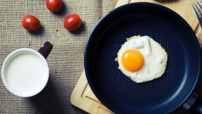 Resep Telur Mata Sapi Gurih Anti Pecah Matang Sempurna - Lifestyle Fimela.com