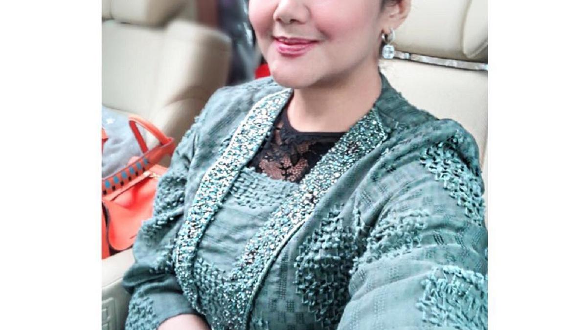 Bella Saphira Tampil Cantik dalam Balutan Tenun Garut - Lifestyle ...