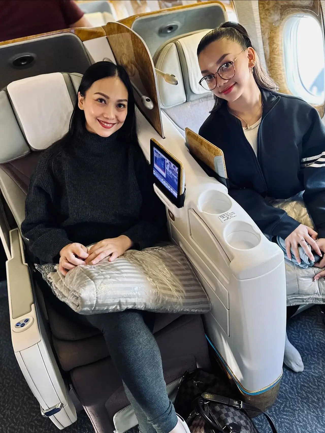 Ibu dan Anak Sama-Sama Artis, Potret Nola B3 dan Naura Ayu Pancarkan ...