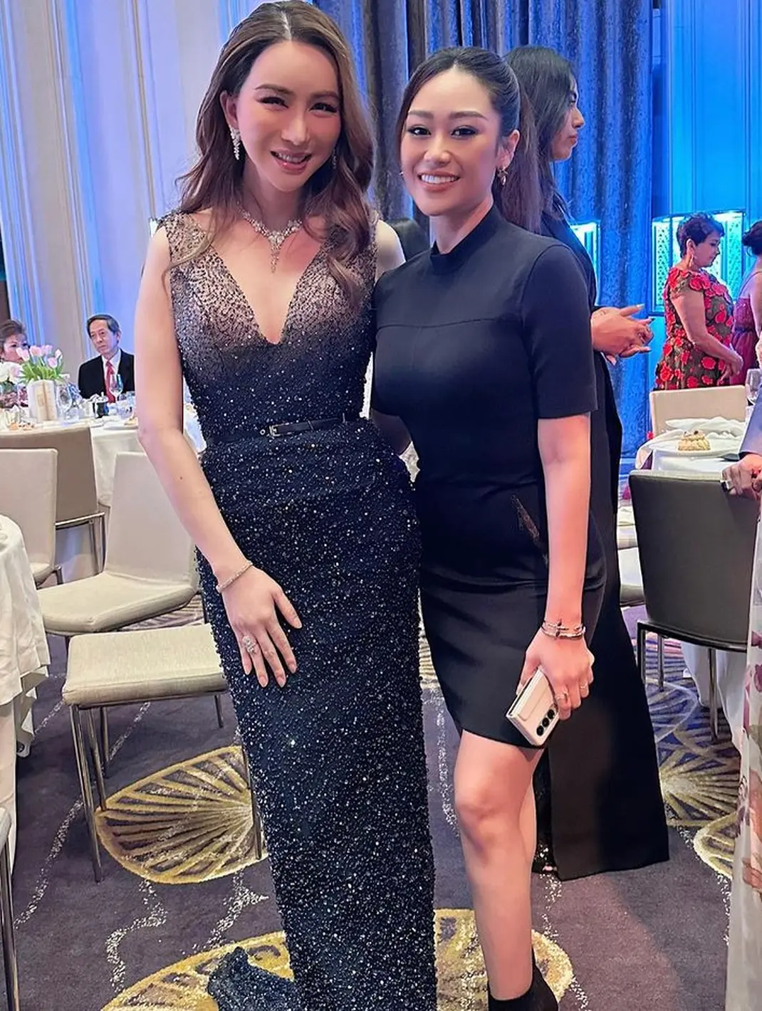 6 Potret Persamaan Gaya Poppy Capella-Anne Jakrajutatip, Para Pemegang ...