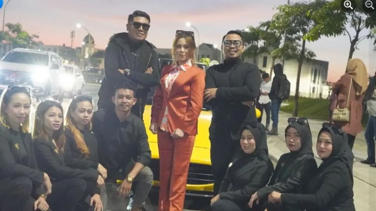 Profil Fenny Frans Istri Sopir Angkot di Makassar yang Viral Ikut Arisan Rp2,5 Miliar ...