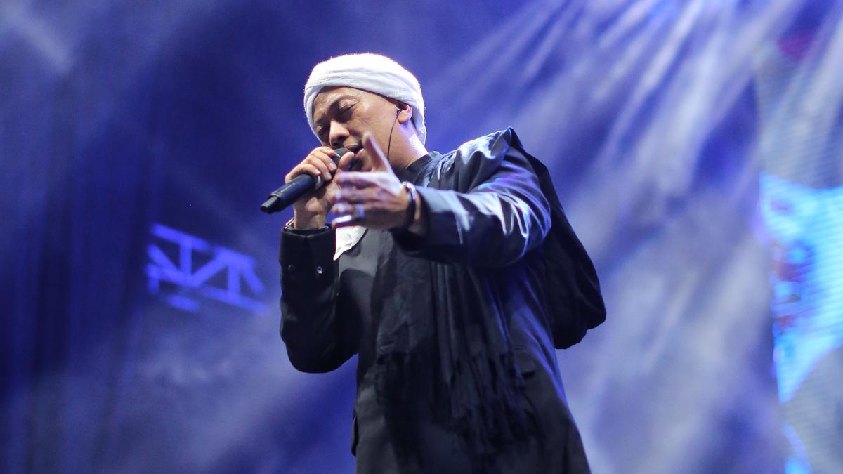 Lirik Rapuh - Opick, Lagu Religi yang Cocok Diputar di Bulan Ramadhan ...