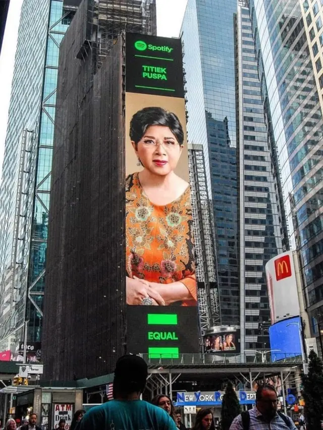 Titiek Puspa Meninggal Dunia, Wajahnya Pernah Mejeng di Time Square New ...