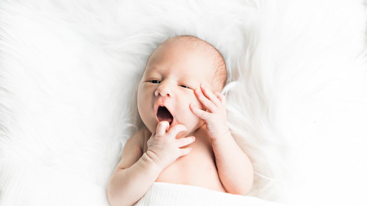 Pada Usia Berapa Bayi Sudah Bisa Melihat dengan Jelas? - Parenting ...