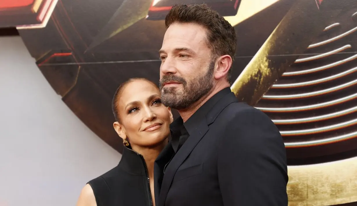 Tampil Kompak, Jennifer Lopez dan Ben Affleck Pamer Kemesraan di ...