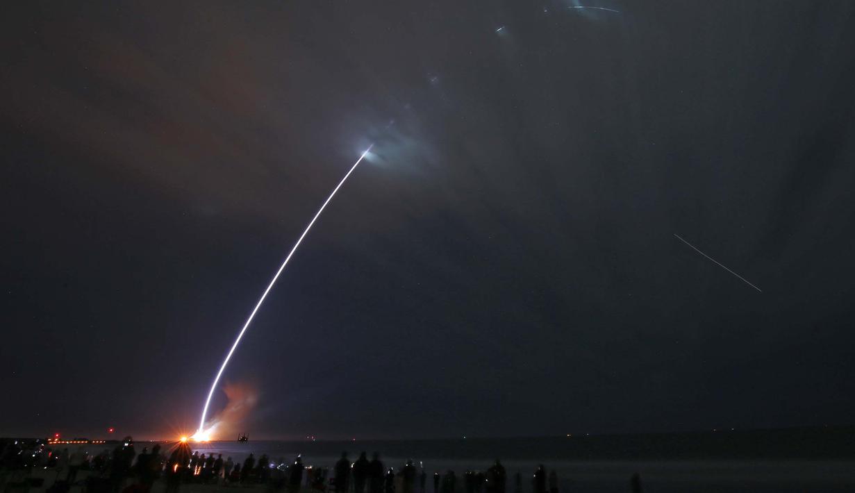 New Glenn Lepas Landas, Blue Origin Milik Jeff Bezos Siap Saingi SpaceX ...
