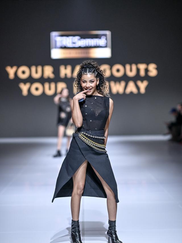 Pesona 3 TRESquad di Panggung JFW 2026, dari Pevita Pearce hingga ...