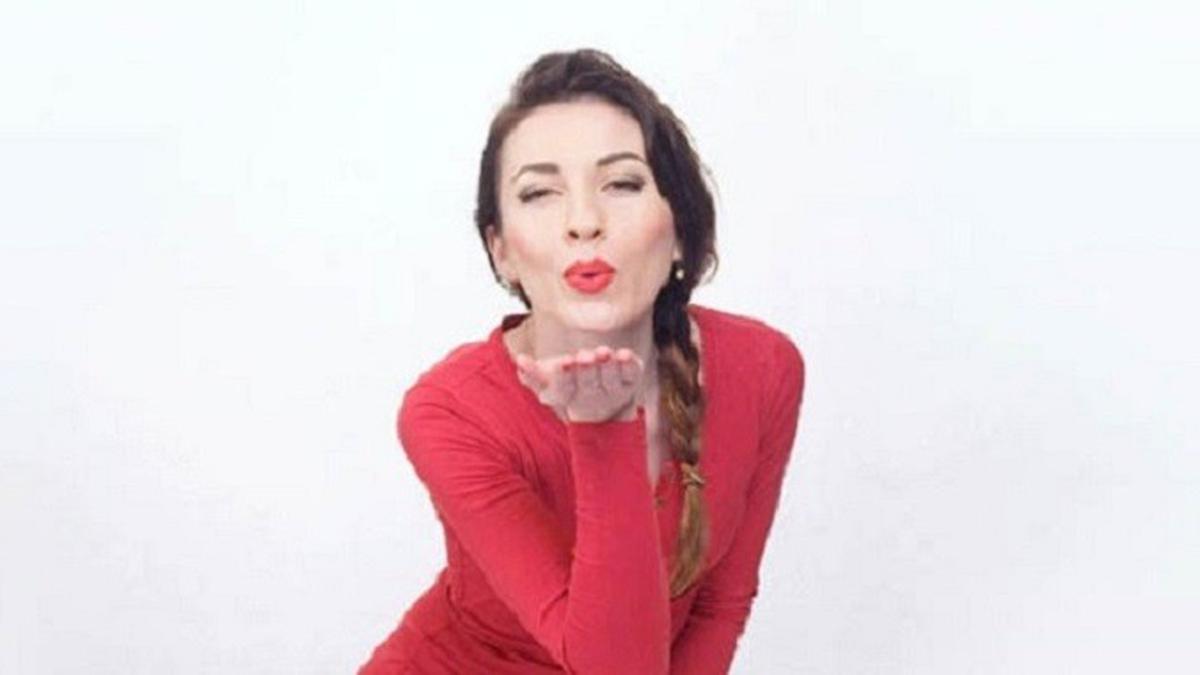 Ini Asal Usul Ciuman Lidah Atau French Kiss Lifestyle