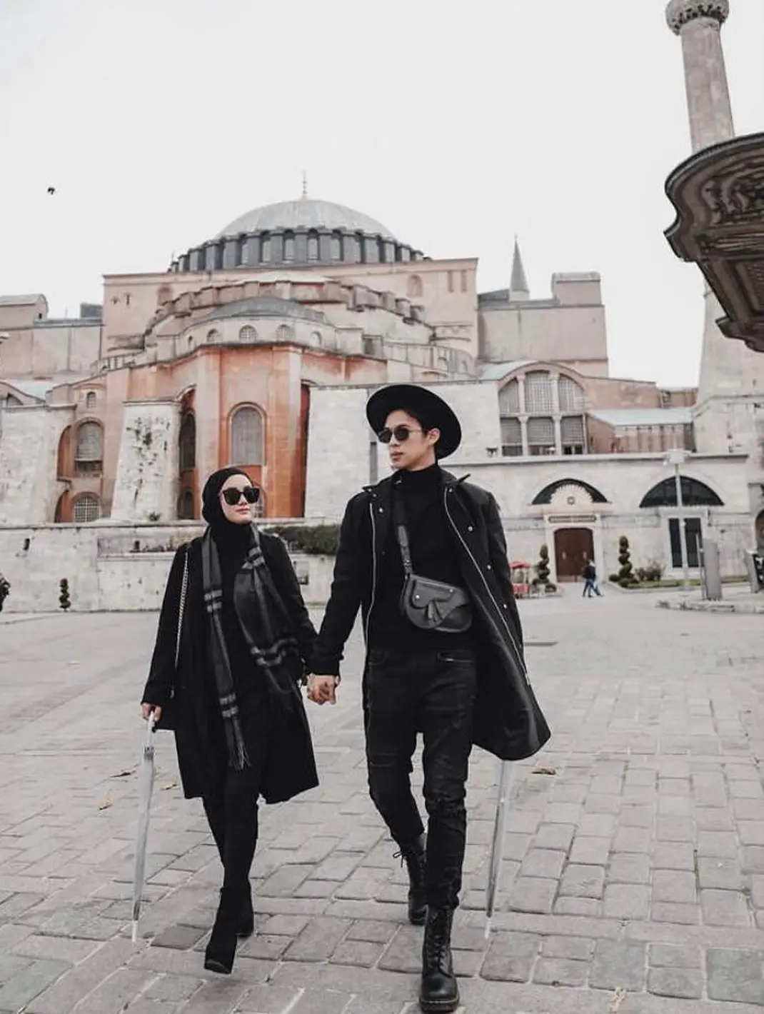 10 Potret Dinda Hauw dan Rey Mbayang yang Kerap Tampil Kompak Pakai ...