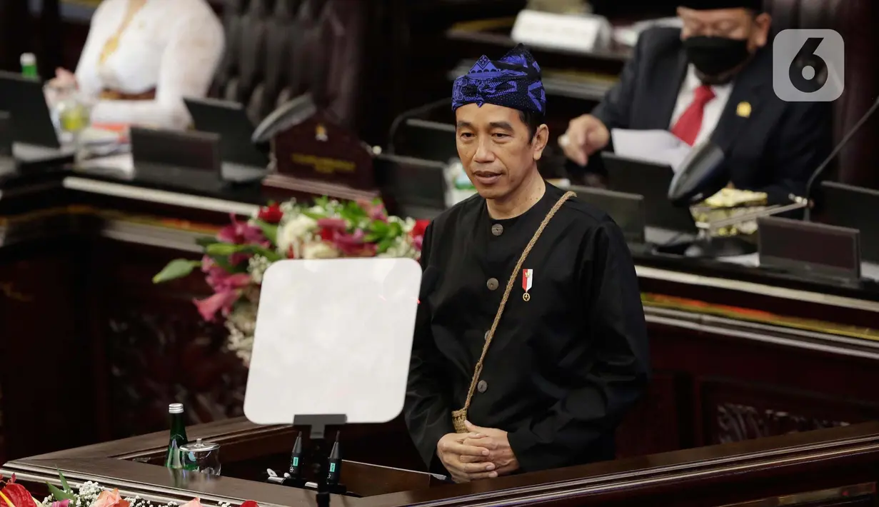 Foto Jokowi Kenakan Baju Adat Baduy Di Sidang Tahunan Mpr Foto