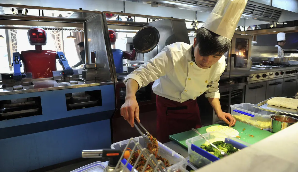 Restoran Ini Mempekerjakan Robot Sebagai Pramusaji - Foto Liputan6.com