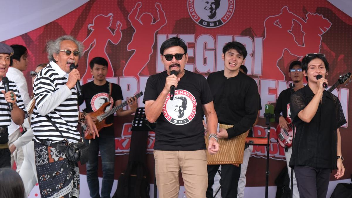 Beri Dukungan, Aktor Senior August Melasz Minta Ganjar Perhatikan ...