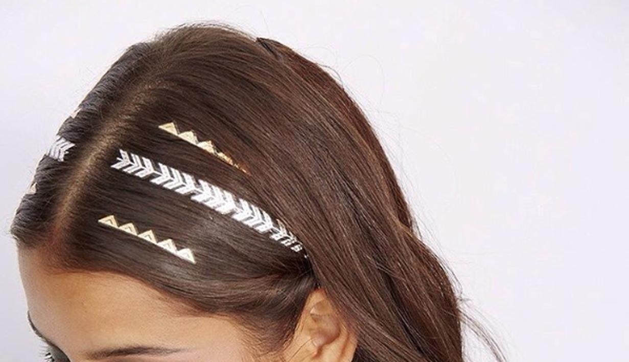 7 Ide Tampil Keren Dengan Tren Rambut Terbaru Metallic Hair Tattoo ...