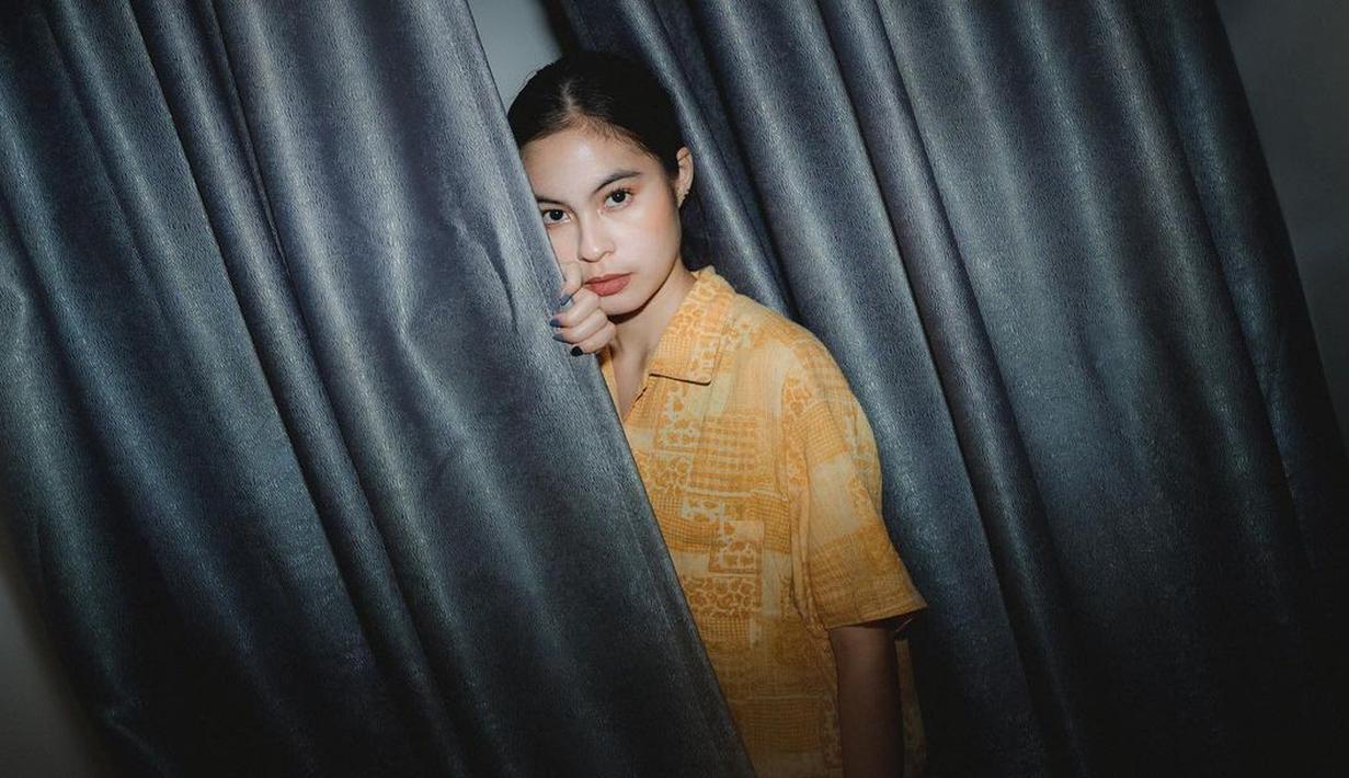 Potret Inarah Syarafina Kekasih Umay Shahab yang Punya Senyum Manis ...