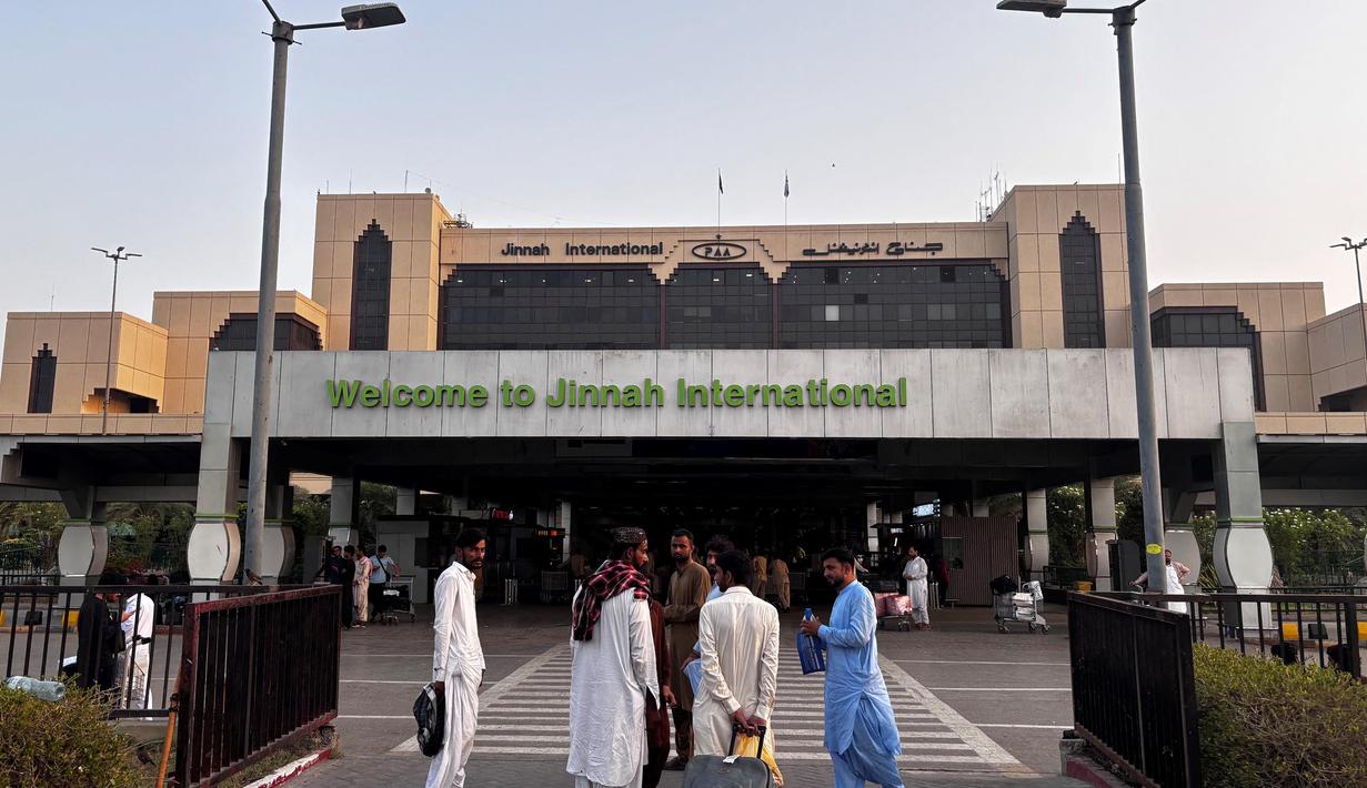 Imbas Ketegangan India-Pakistan, Bandara Internasional Jinnah Batalkan ...