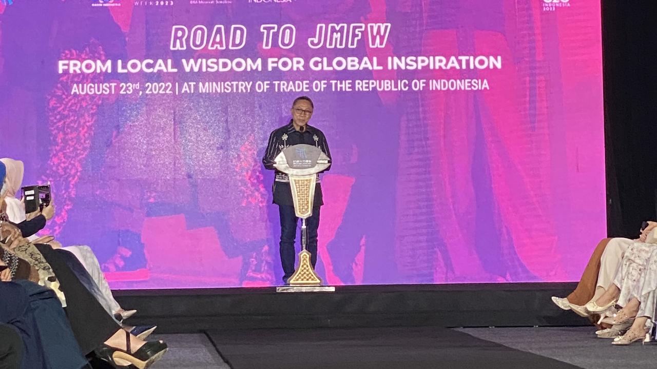 Gelar Road to JMFW 2023, Mendag: Indonesia Mesti Kuasai Fesyen Muslim Dunia