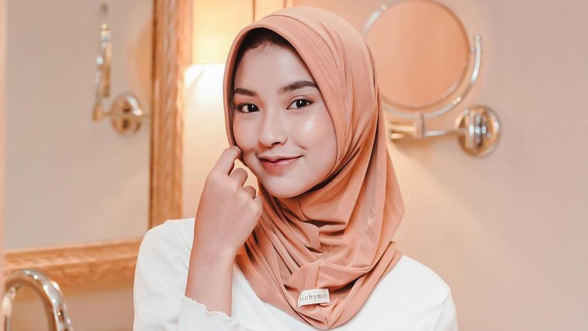 Influencer Yasmin Salsabila: Kisah Sukses dari Garasi Mobil ke Puncak Karir