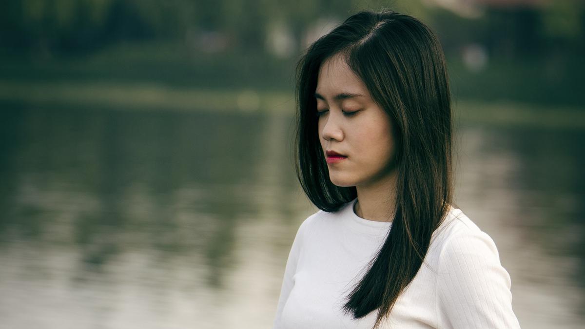 5 Tanda Dirimu Butuh Waktu Menyendiri dalam Hubungan Cinta