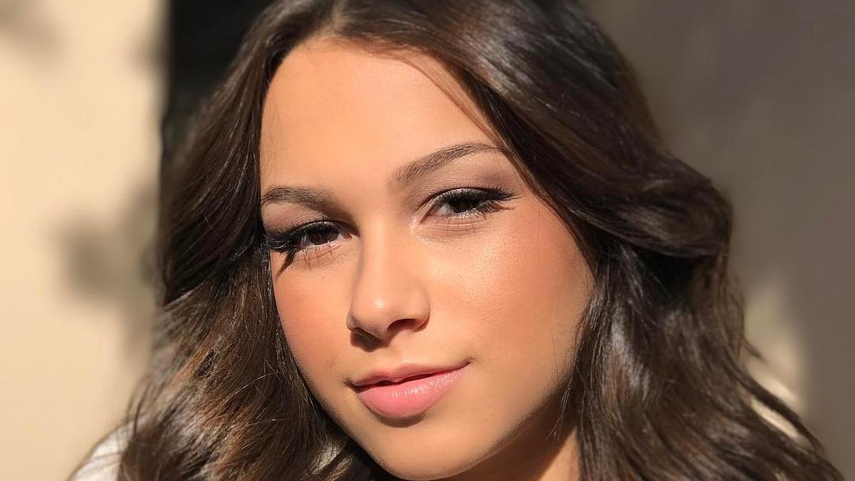 6 Potret Fernanda Queiroz, Model yang Diputusin Bintang Manchester City ...