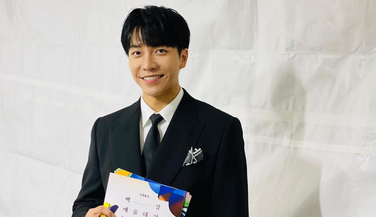 Isu Tak Digaji 18 Tahun, Ini Potret Lee Seung Gi yang Menawan Segarkan ...