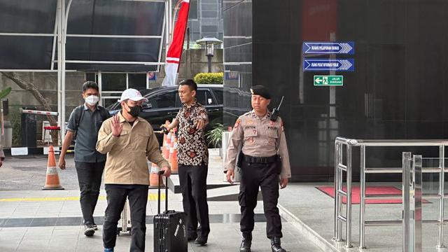 Profil Bupati Kolaka Timur Abdul Azis Ditangkap KPK, Eks Polisi ...