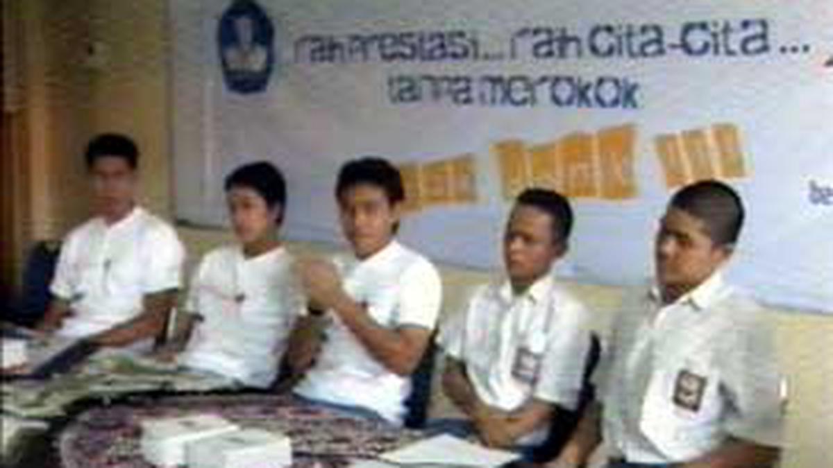 Tiga Atlet Melarang Siswa Merokok - News Liputan6.com