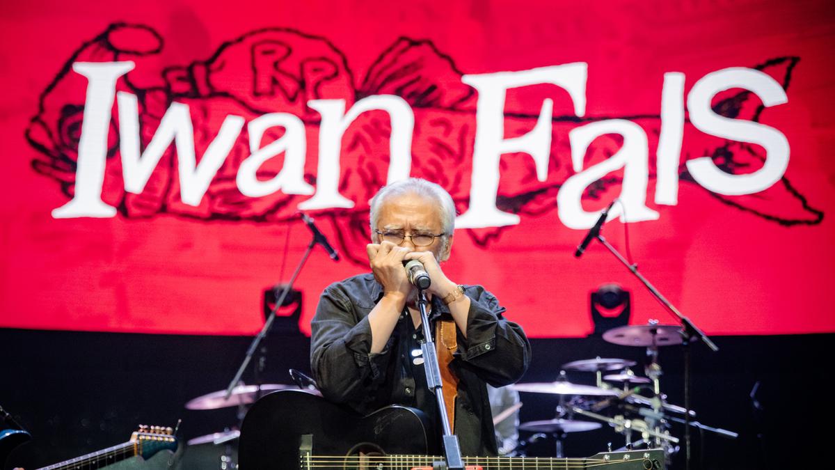 Konser Tanda Mata Glenn Fredly untuk Iwan Fals, Kolaborasi Antar ...