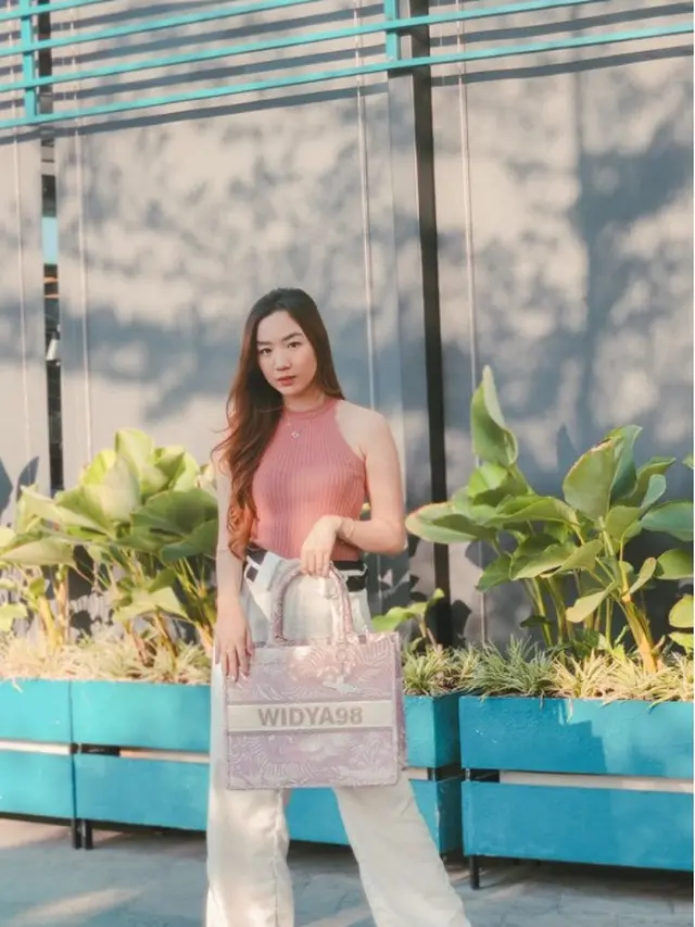 Widya Sumargono: Kisah Perjuangannya Menjadi Selebgram dan Influencer ...