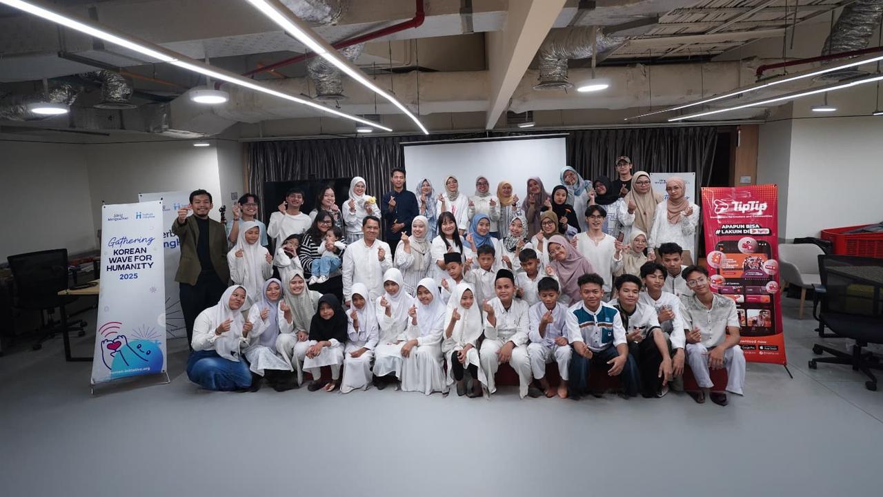 Gathering Korean Wave for Humanity: Fanbase Korea dan Human Initiative ...