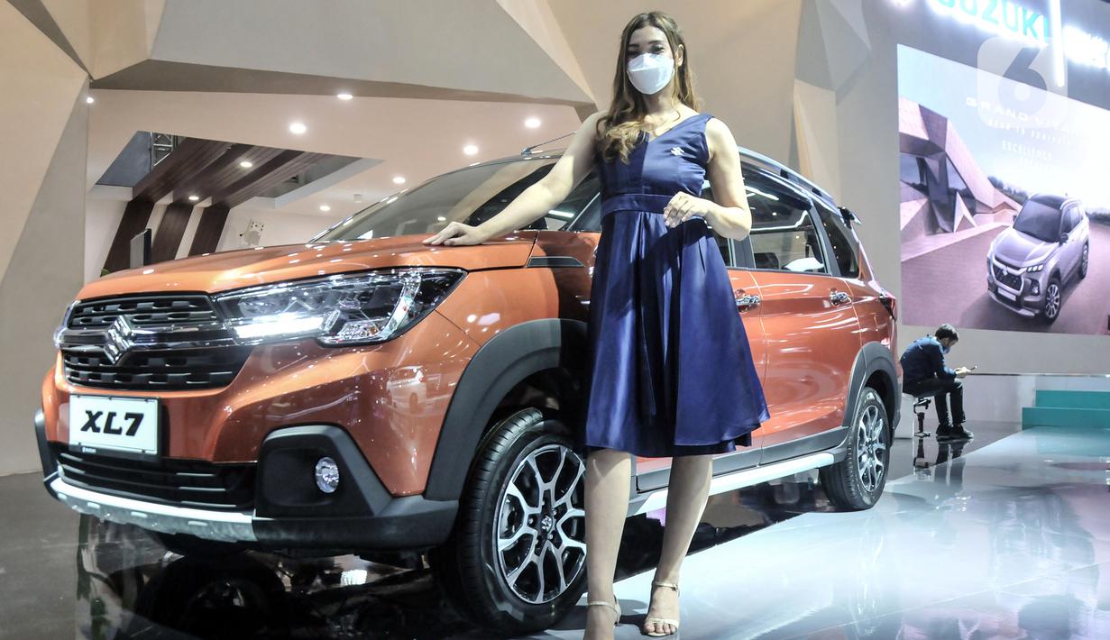 Pesona SPG Cantik Hiasi Indonesia International Motor Show 2023