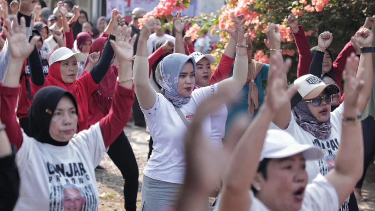 Kompak, Pena Mas Ganjar Gelar Senam Senam Bareng Emak-Emak - News Liputan6.com